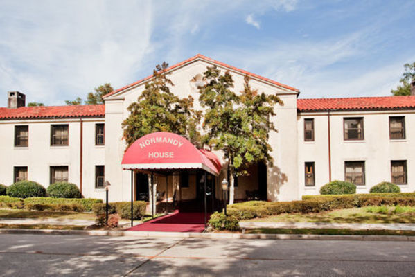 Fort Bragg Directory - IHG Army Hotels Normandy House & Carolina Inn